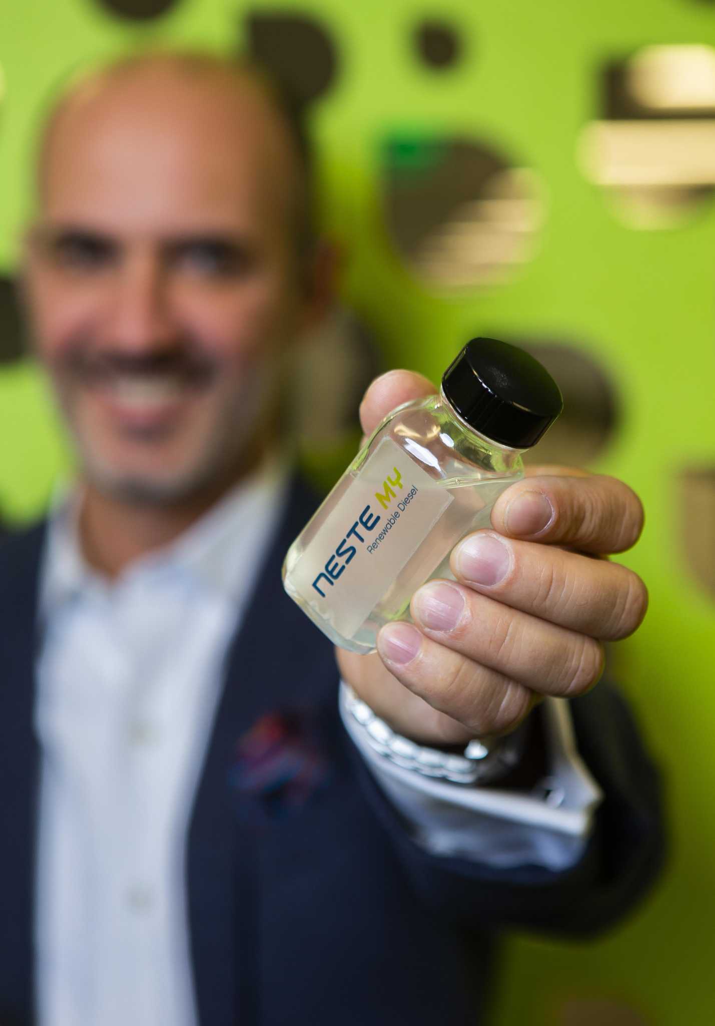 Neste leads the pack in sustainable jet fuel production ...