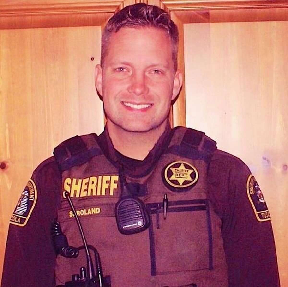 Sheriff's deputy moves into education role with retirement