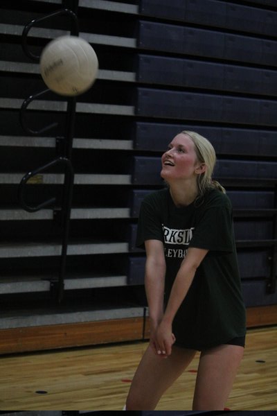 Cardinal volleyball players receive CSAA honors