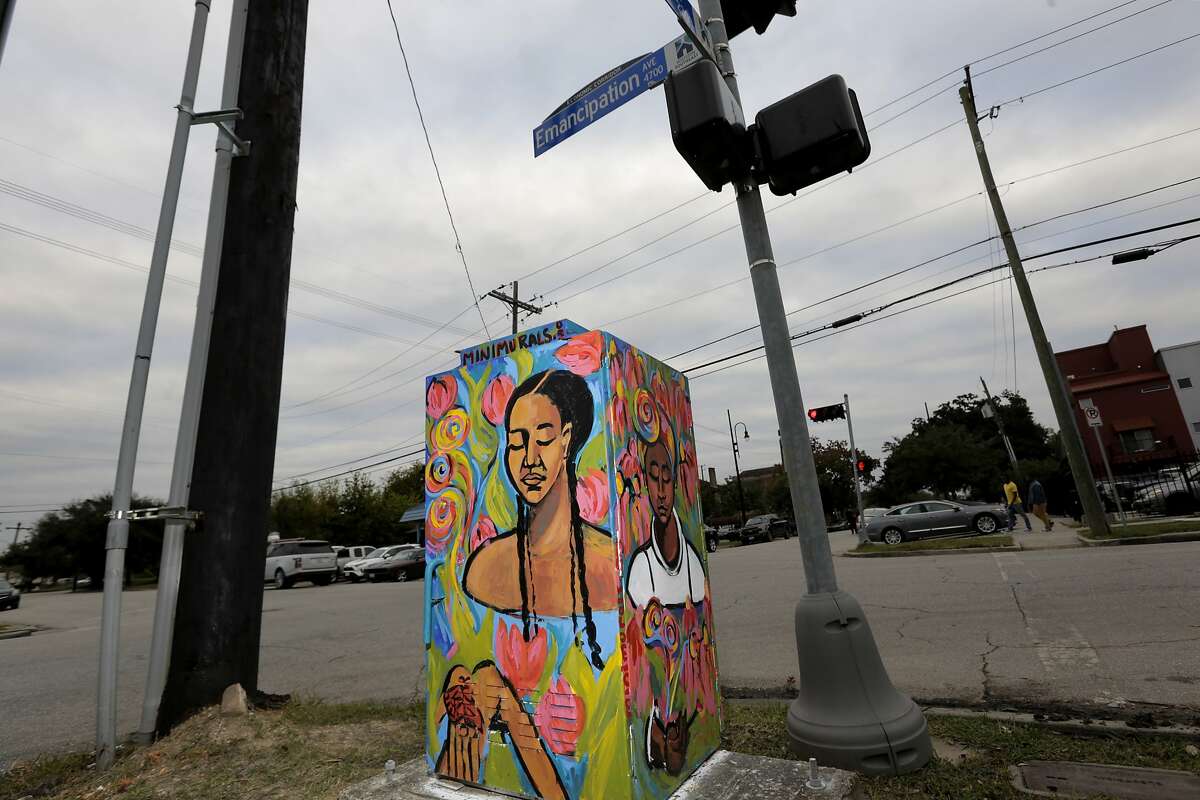 ‘Remnants of history’: Artists preserve Third Ward’s culture through ...