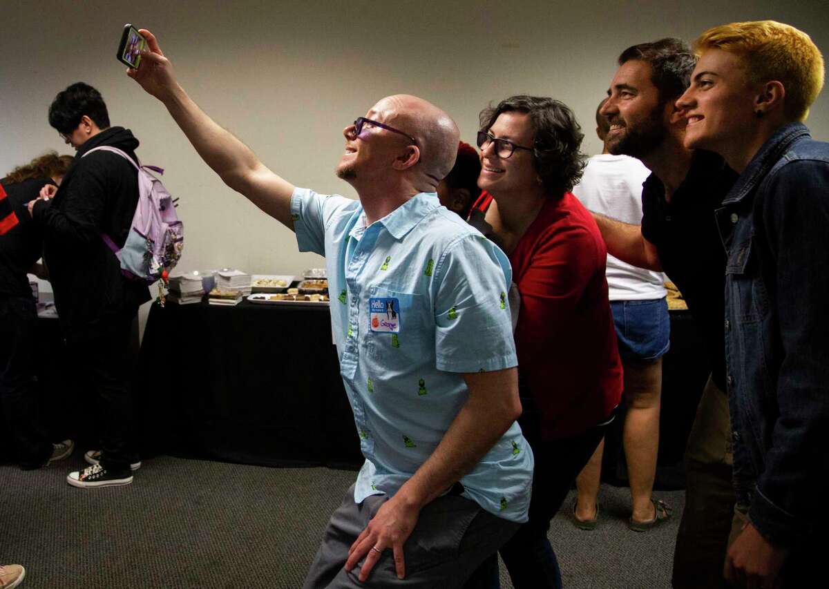 Transgender Thanksgiving a loving, affirmative, safe space for the holiday