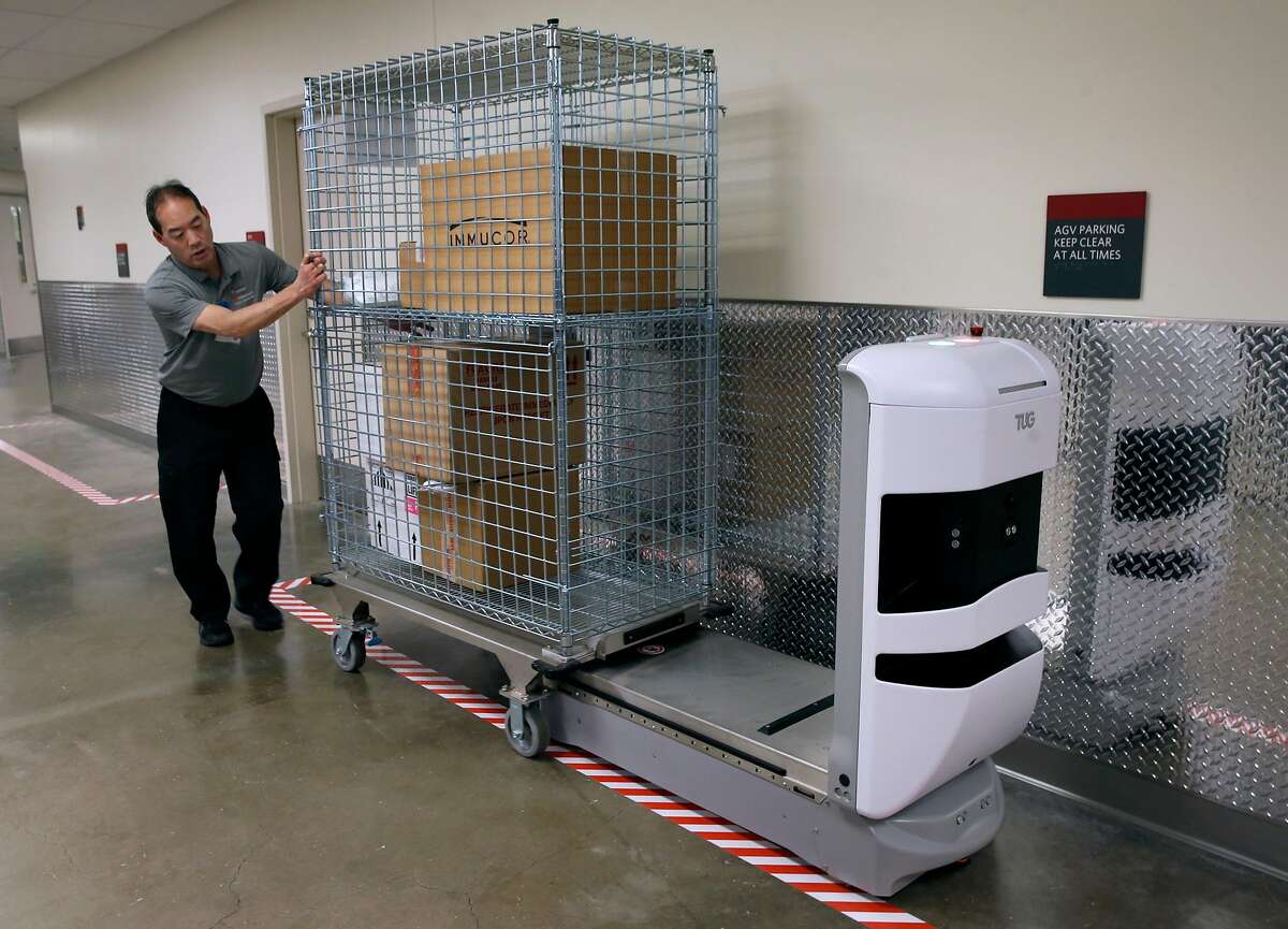 Need hospital linens? At new Stanford Hospital, call the robot
