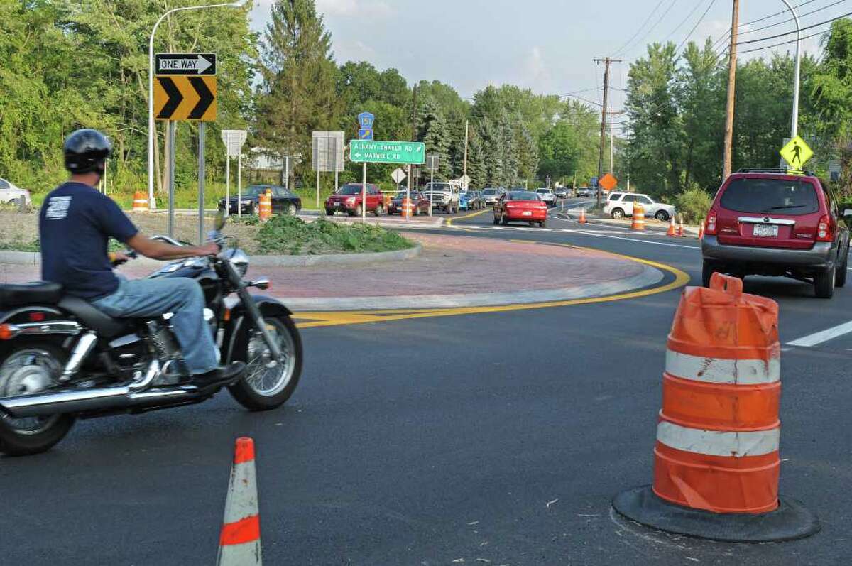 'Round and 'round on Maxwell Road