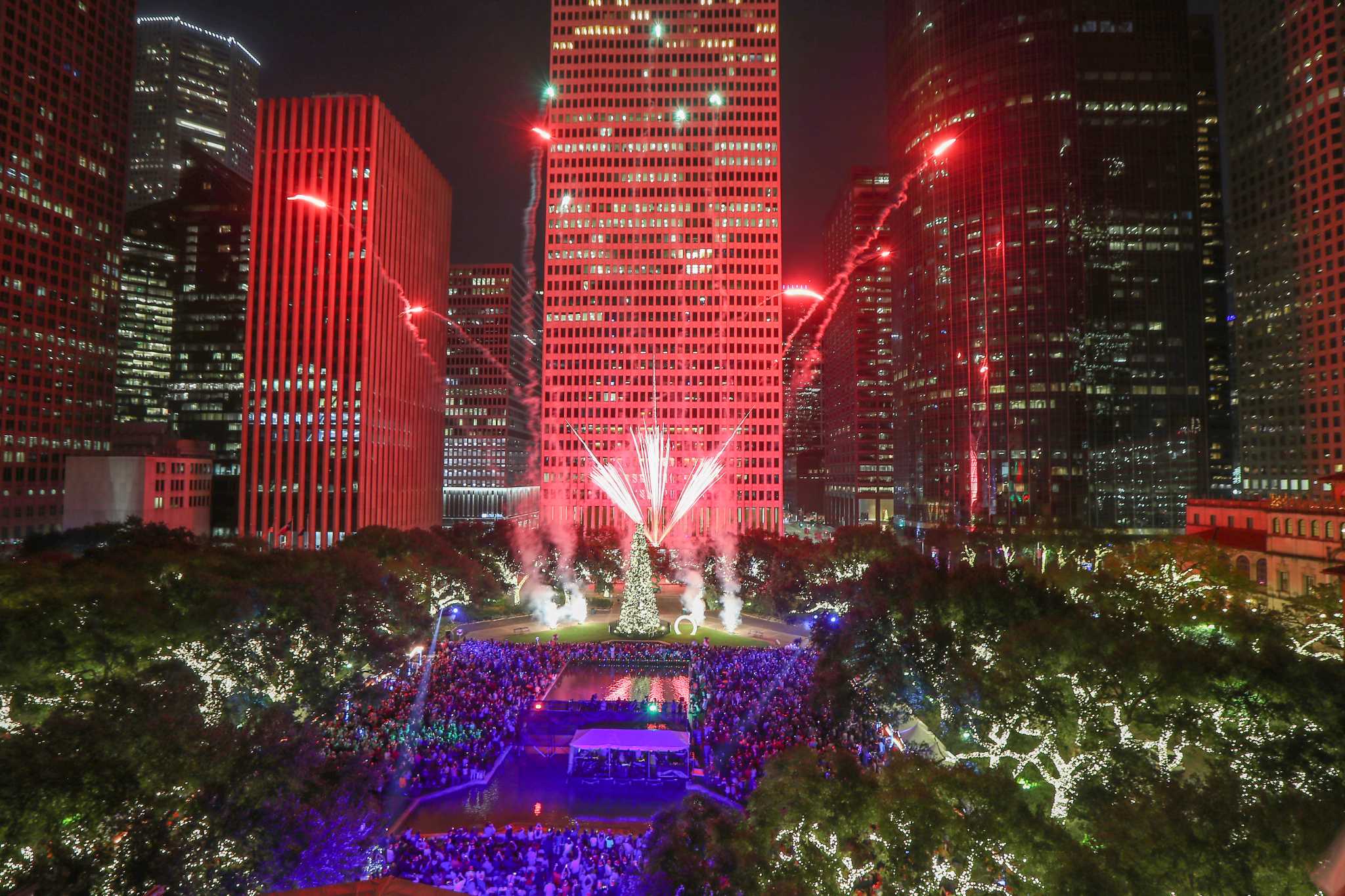 Houston holiday event features performance from Jordin Sparks