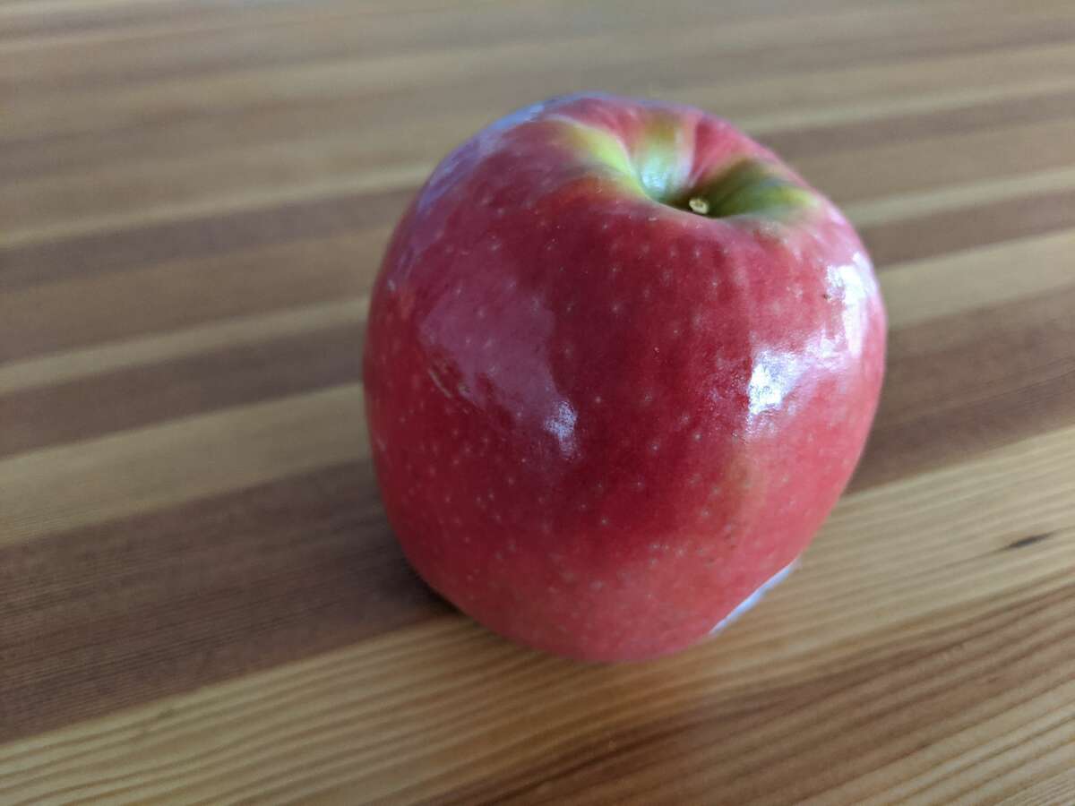 Cosmic Crisp apple debuts in Washington stores -- but is it as good as ...