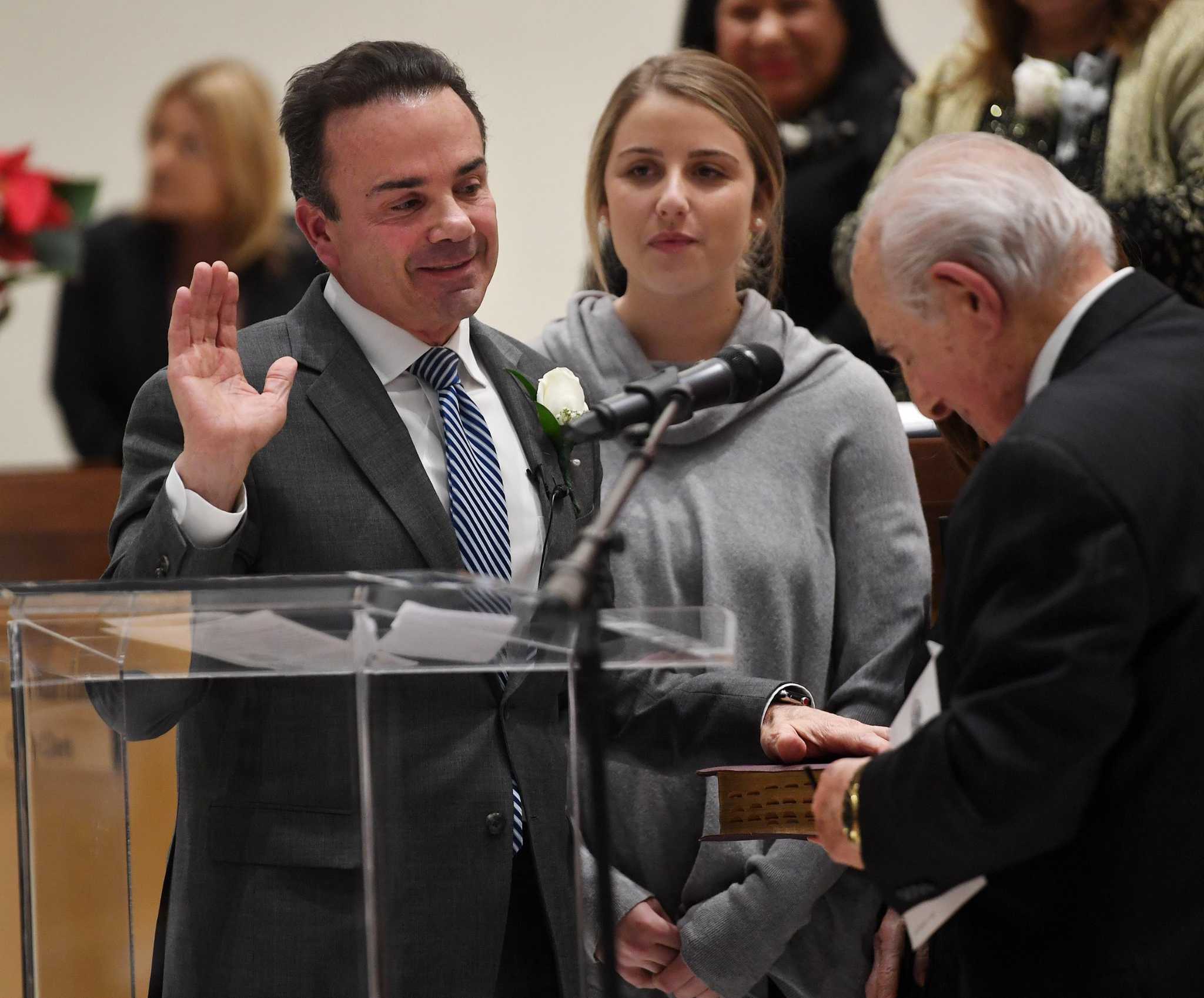 Ganim, Bridgeport City Council get sworn in and down to business
