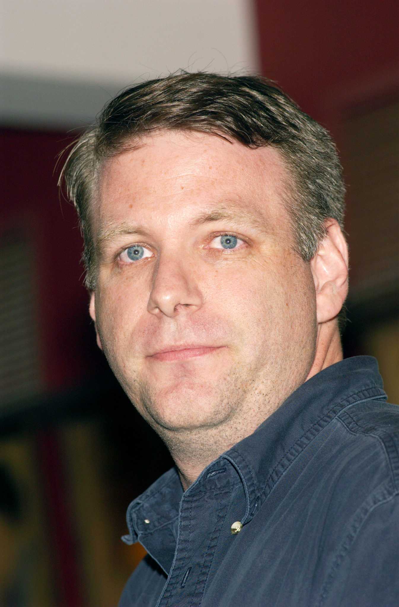 Charles Evered’s ‘An Actor’s Carol’ brings humor, heart to Scrooge story