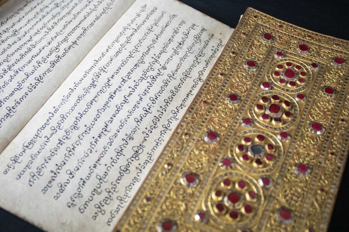 Tech and religious text come together at museum lecture