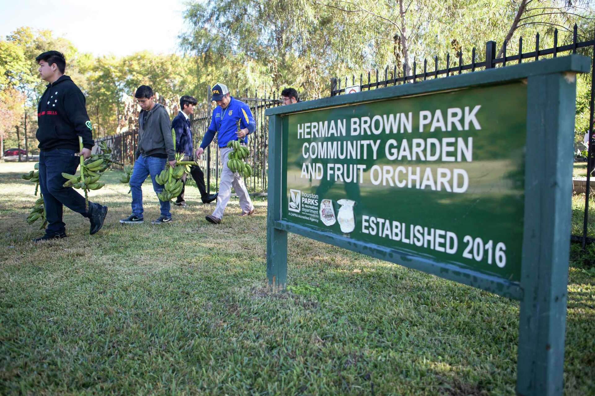 Students at Houston ‘environmental justice’ school among young people ...