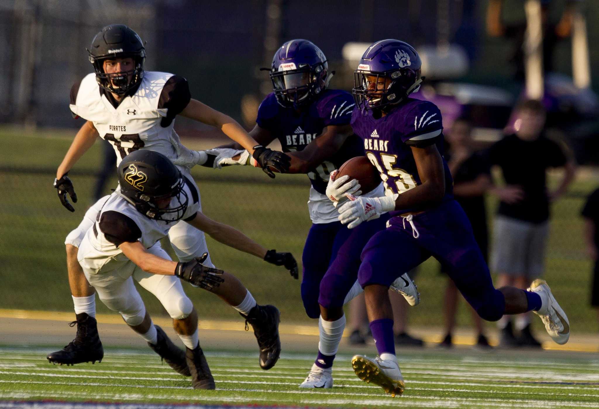 FOOTBALL: Montgomery looks to emerge after off year