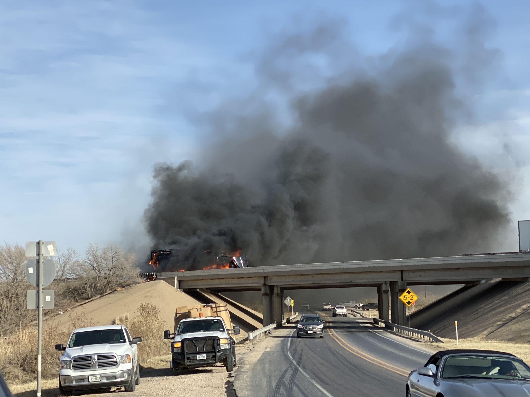 18-wheeler fire forces closure of I-20