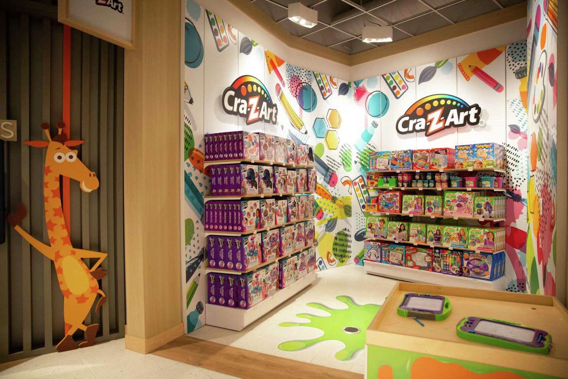 PHOTOS: Toys R Us returns to Houston with more interactive store