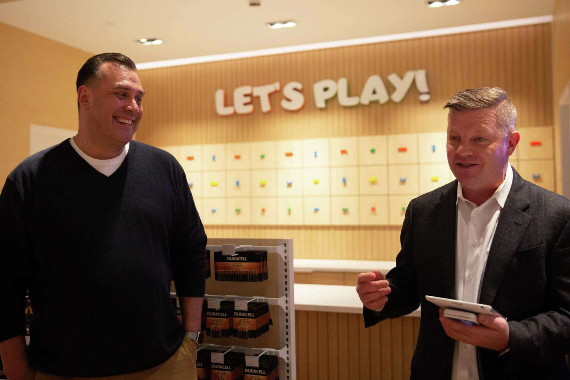 PHOTOS: Toys R Us returns to Houston with more interactive store