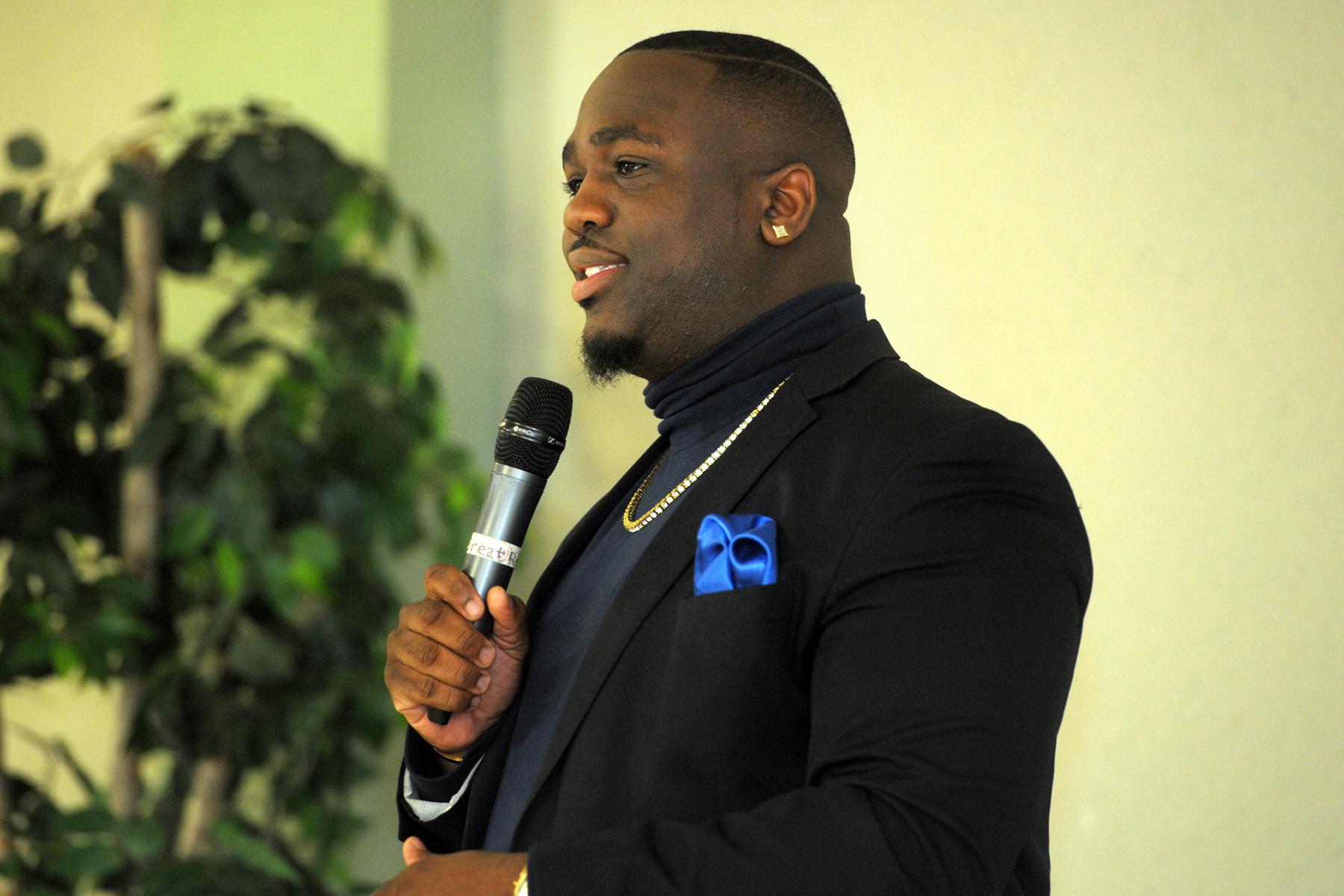 Historic win returns Kadeem Roberts to his Norwalk roots