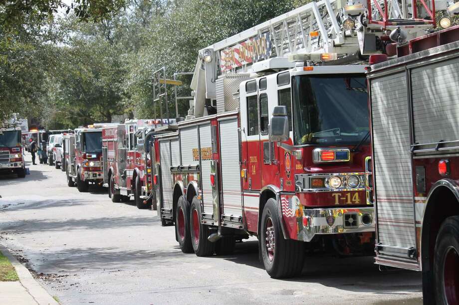 SAFD responds to fire at Northeast side apartment complex - San Antonio ...