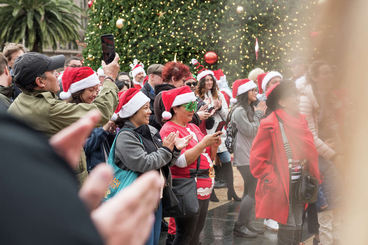 Bartenders reveal what it's like serving all the Santas during SantaCon