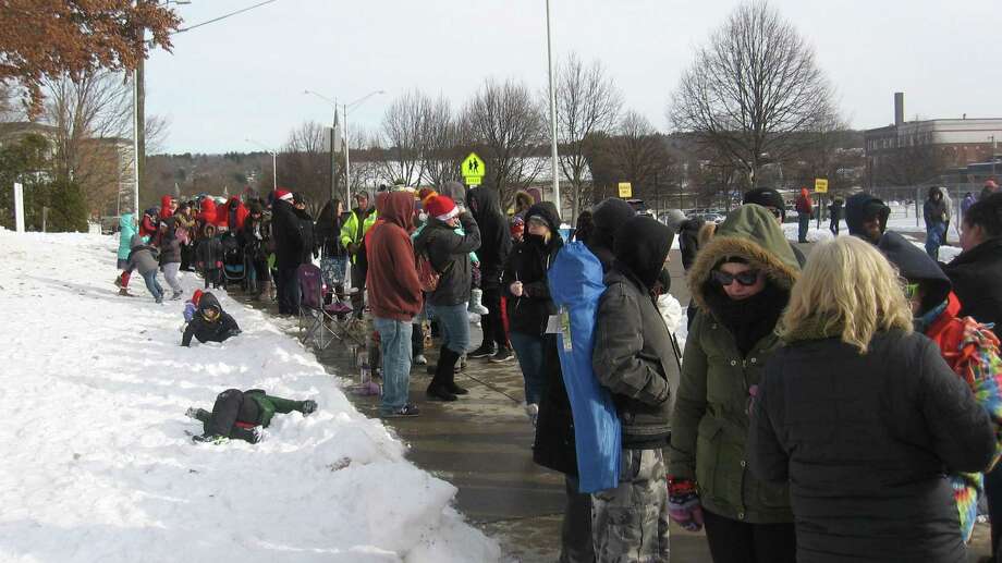 Torrington’s Christmas Village opens with parade, Santa’s arrival - The ...