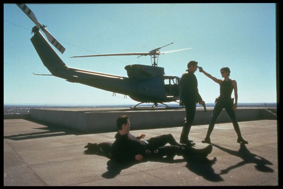 Video of 'Matrix 4' stunt doubles leaping from SF skyscraper isn’t for ...