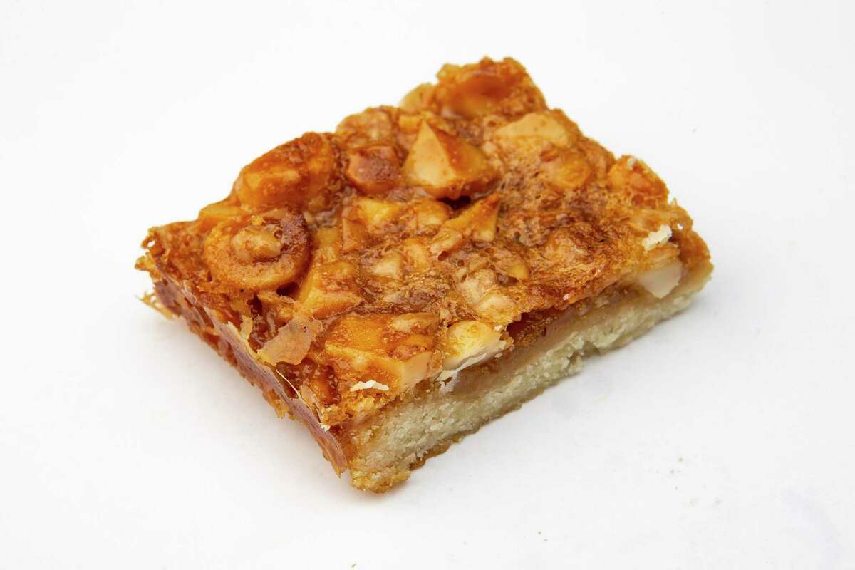 Holiday cookies recipe: Maple Nut Bars