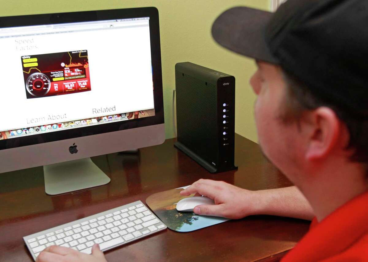 What are Houston’s high-speed internet options?