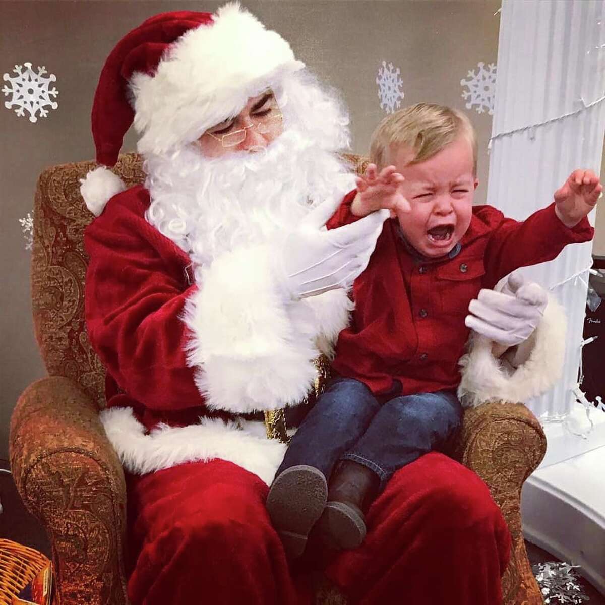 Christmas card fails: Adorable babies screaming their heads off on ...