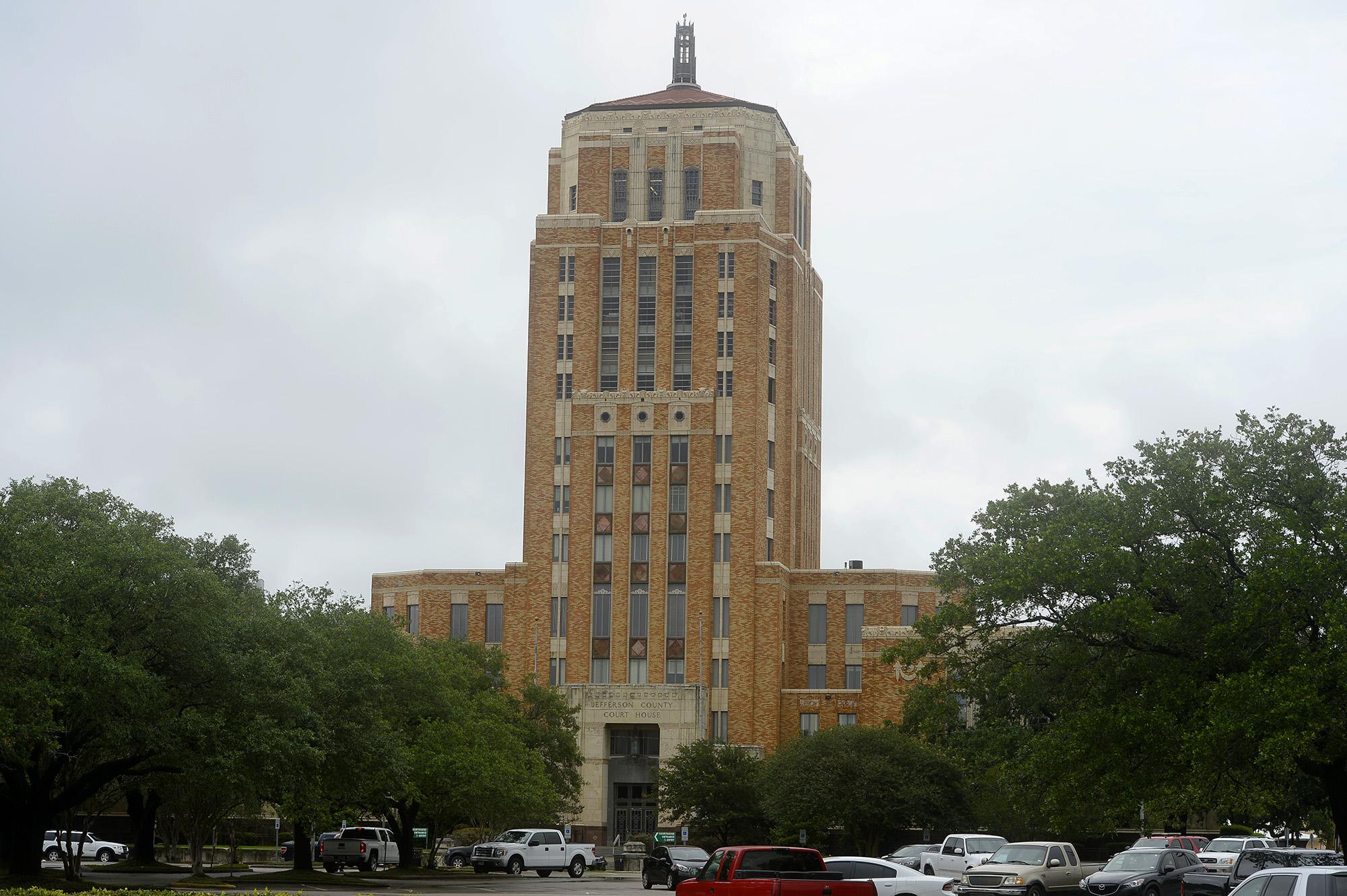 Jefferson Co. courthouse reopening still weeks away