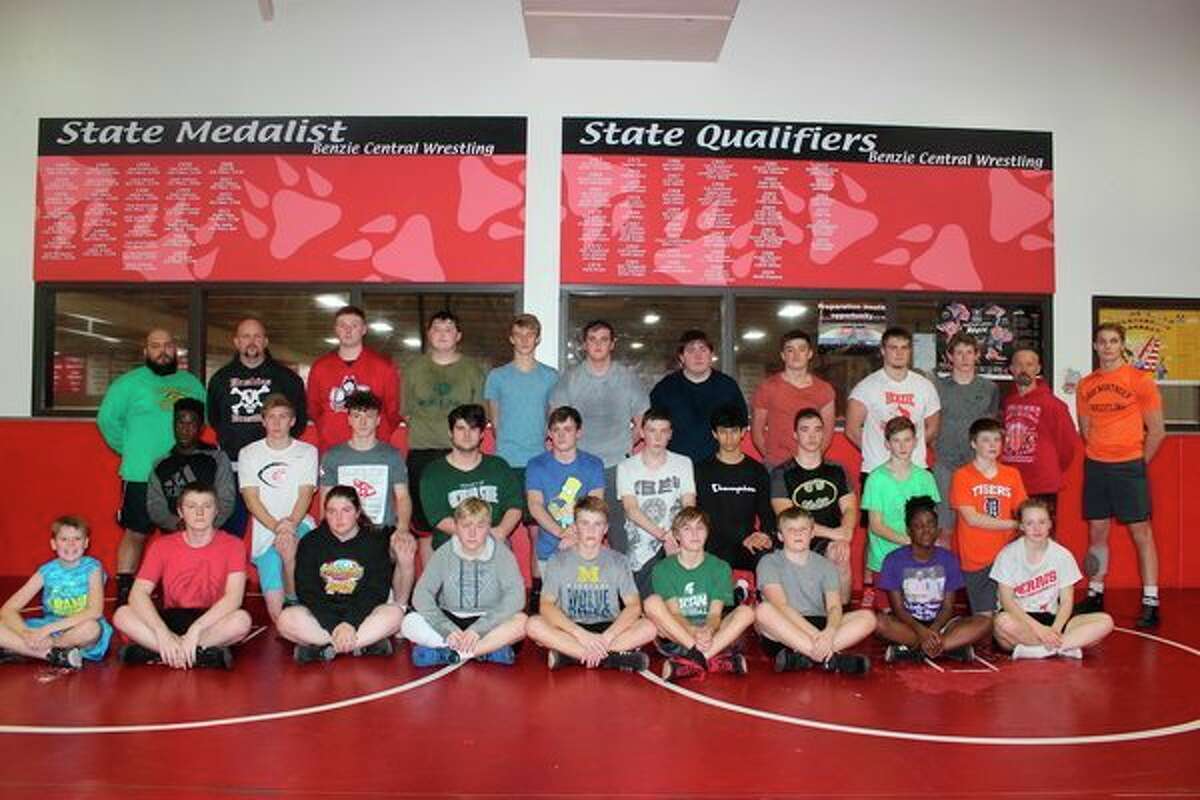 Huskies wrestlers hungry for postseason accolades