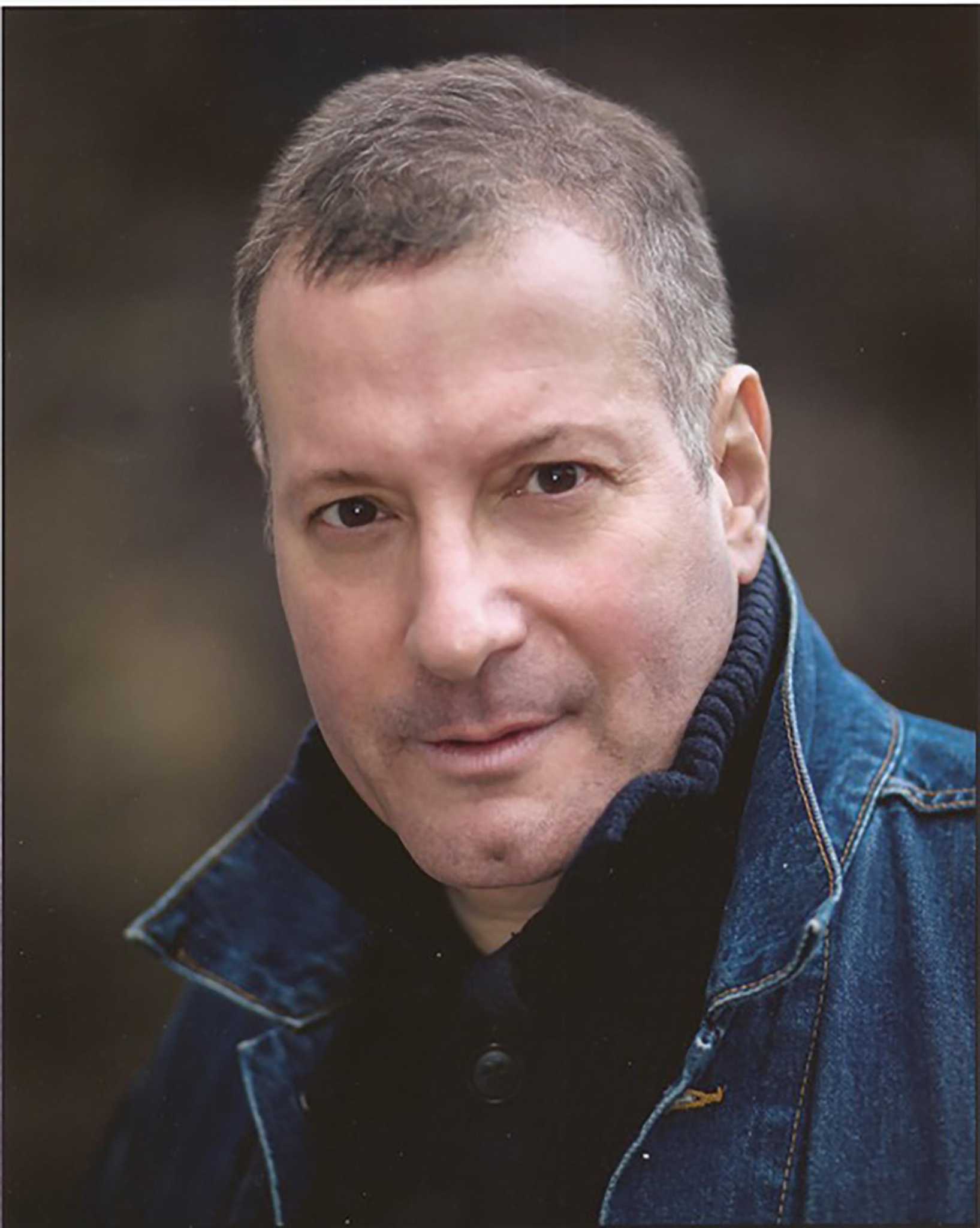 Charles Evered’s ‘An Actor’s Carol’ brings humor, heart to Scrooge story