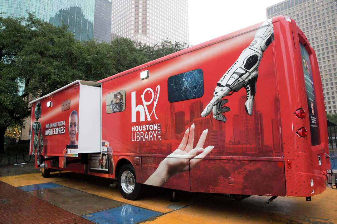 Houston Public Library launches a mobile technology lab
