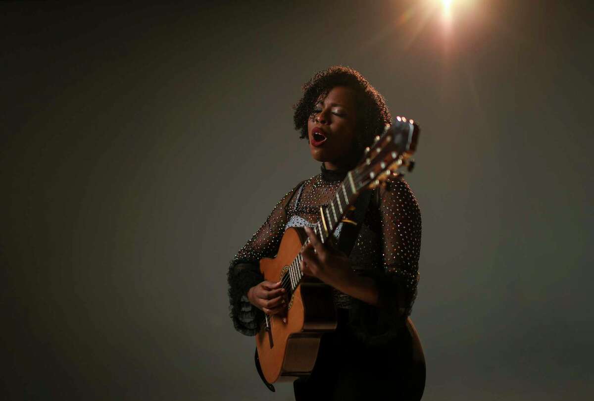 Houston R&B singer Kristal Cherelle explores ‘Stages of Love’