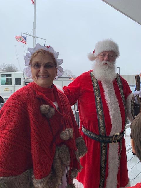 New Haven’s Shell & Bones holds 15th annual ‘breakfast with Santa’