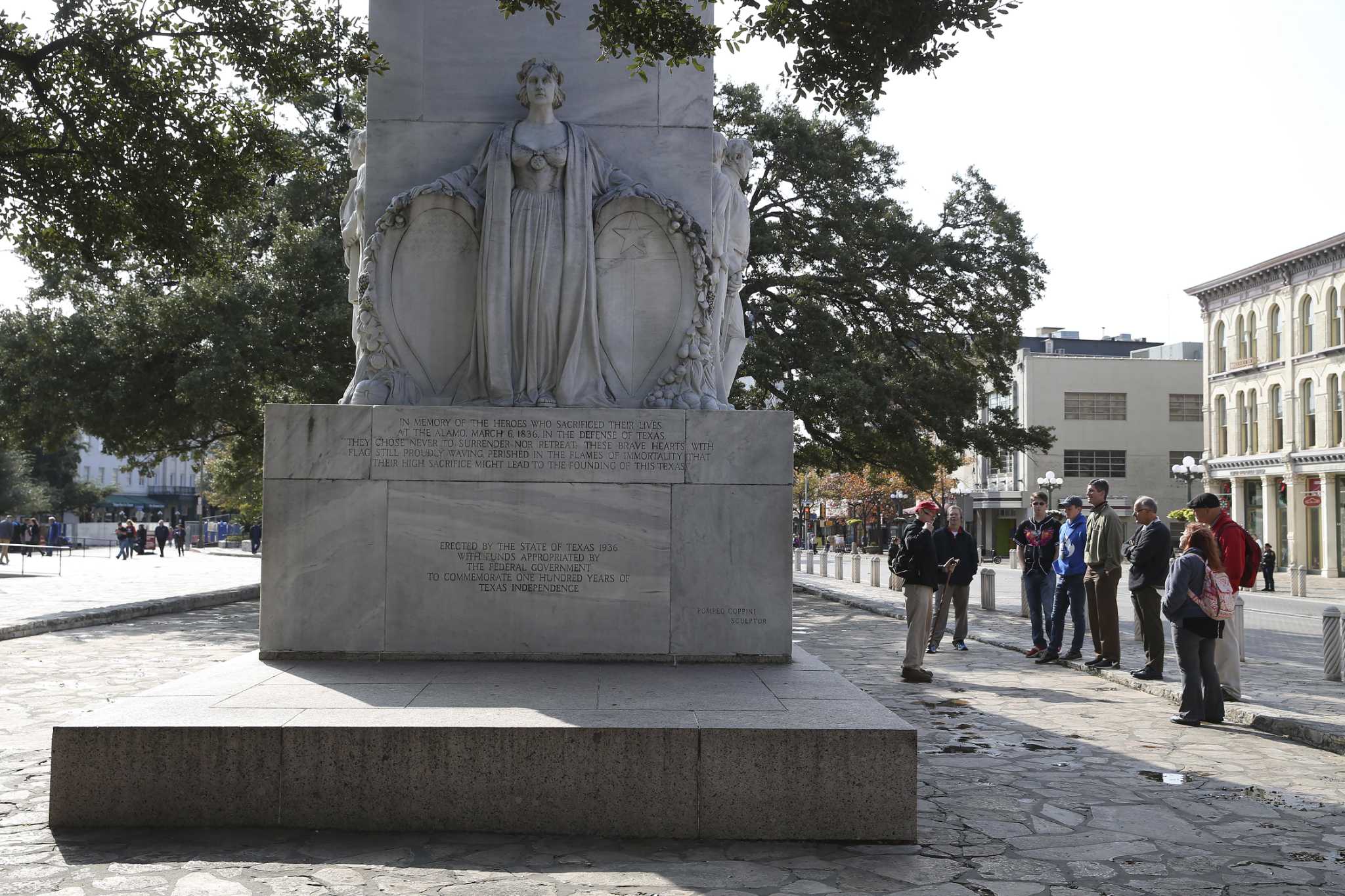 Discovery of skeletal remains at Alamo could affect San Antonio ...
