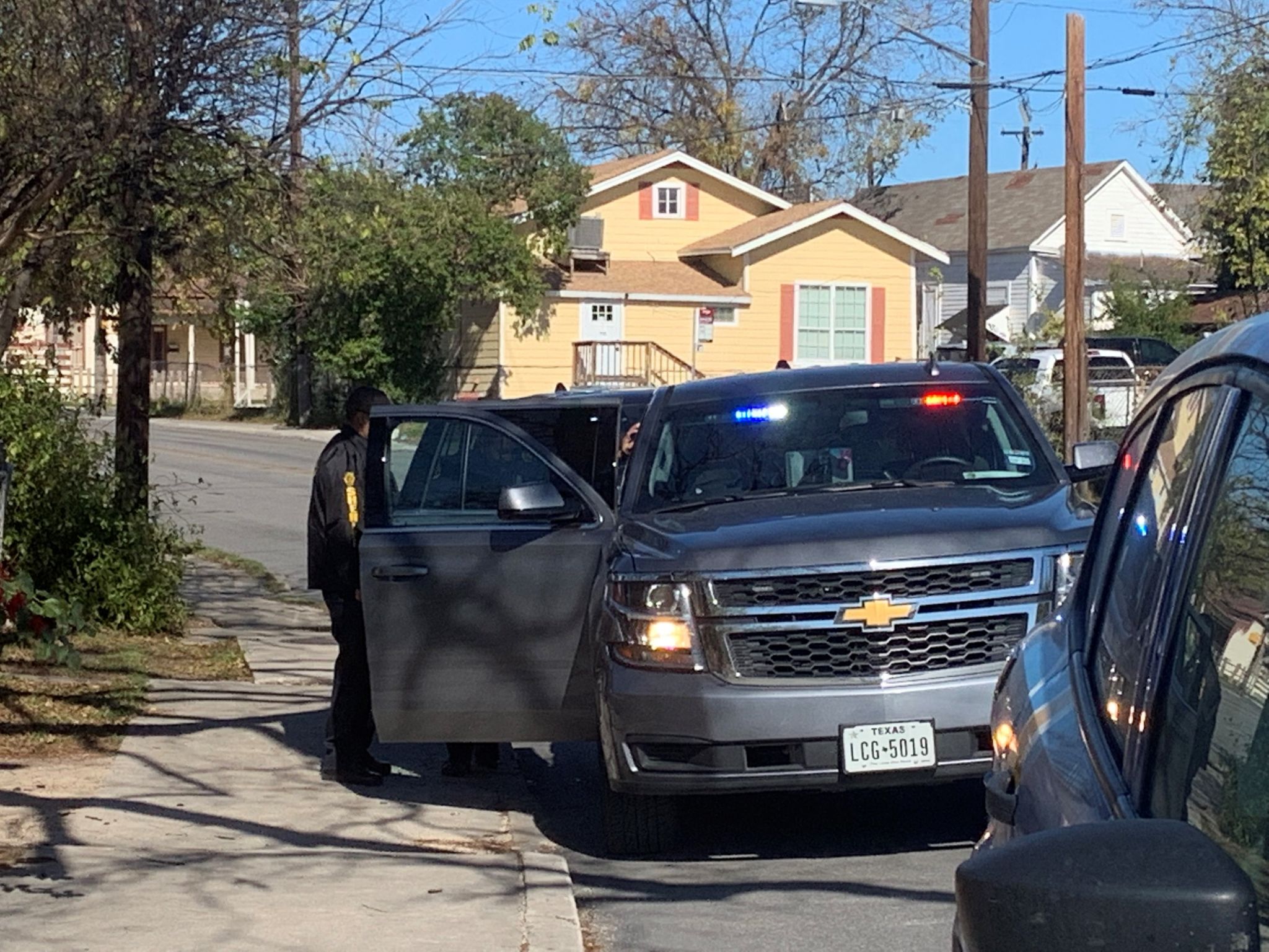 BCSO arrests wanted suspect after short foot pursuit