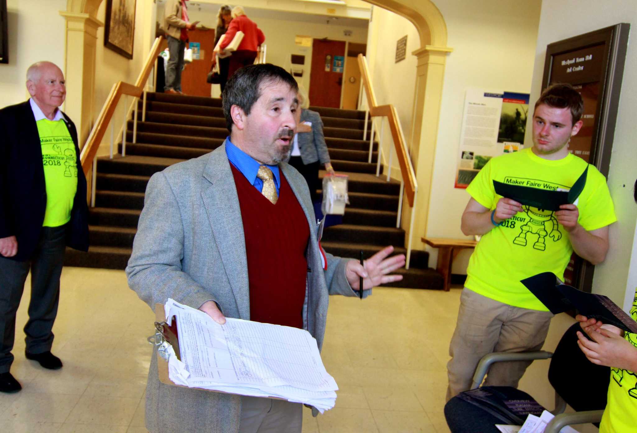 Yes, there’s a candidate for president from Connecticut