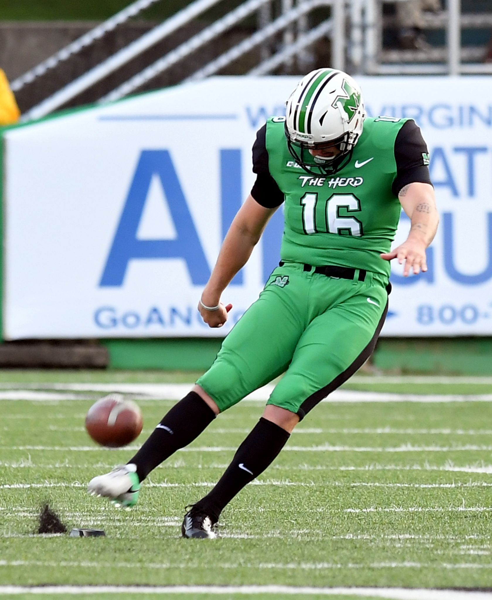 Campus watch: Rohrwasser earns Special Teams award