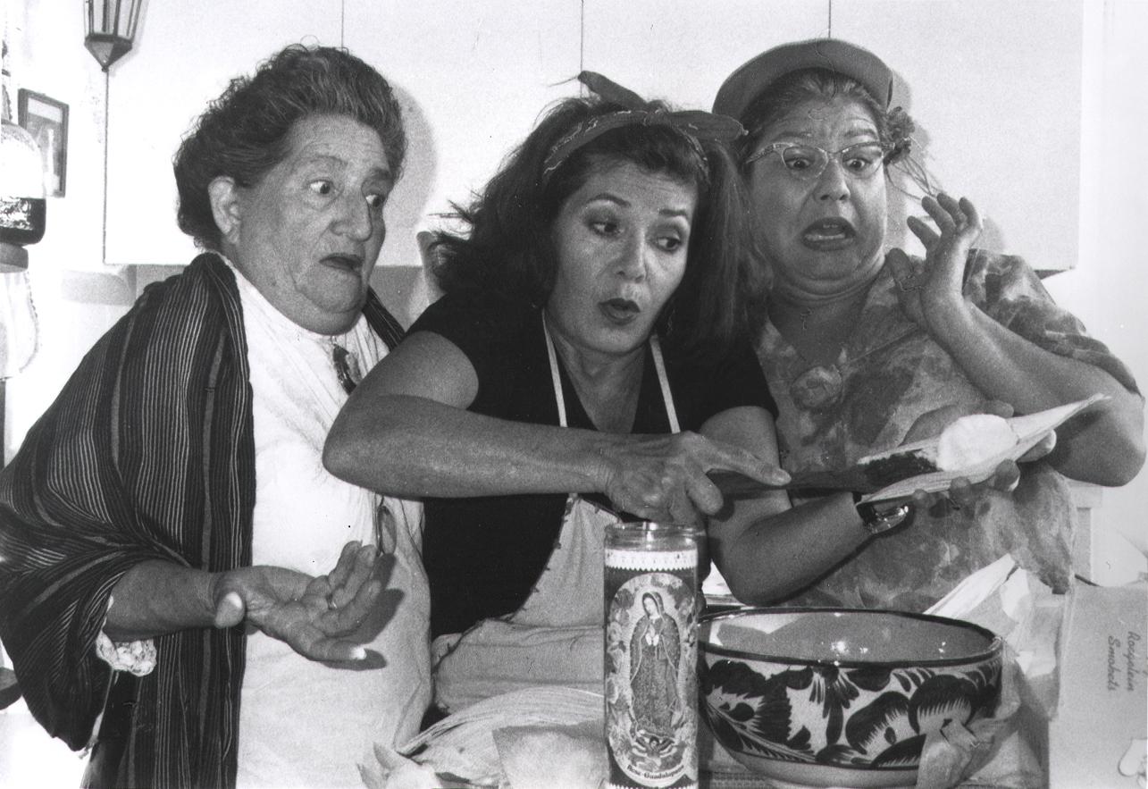 Beloved S.A. actress took the stage late and got all the laughs
