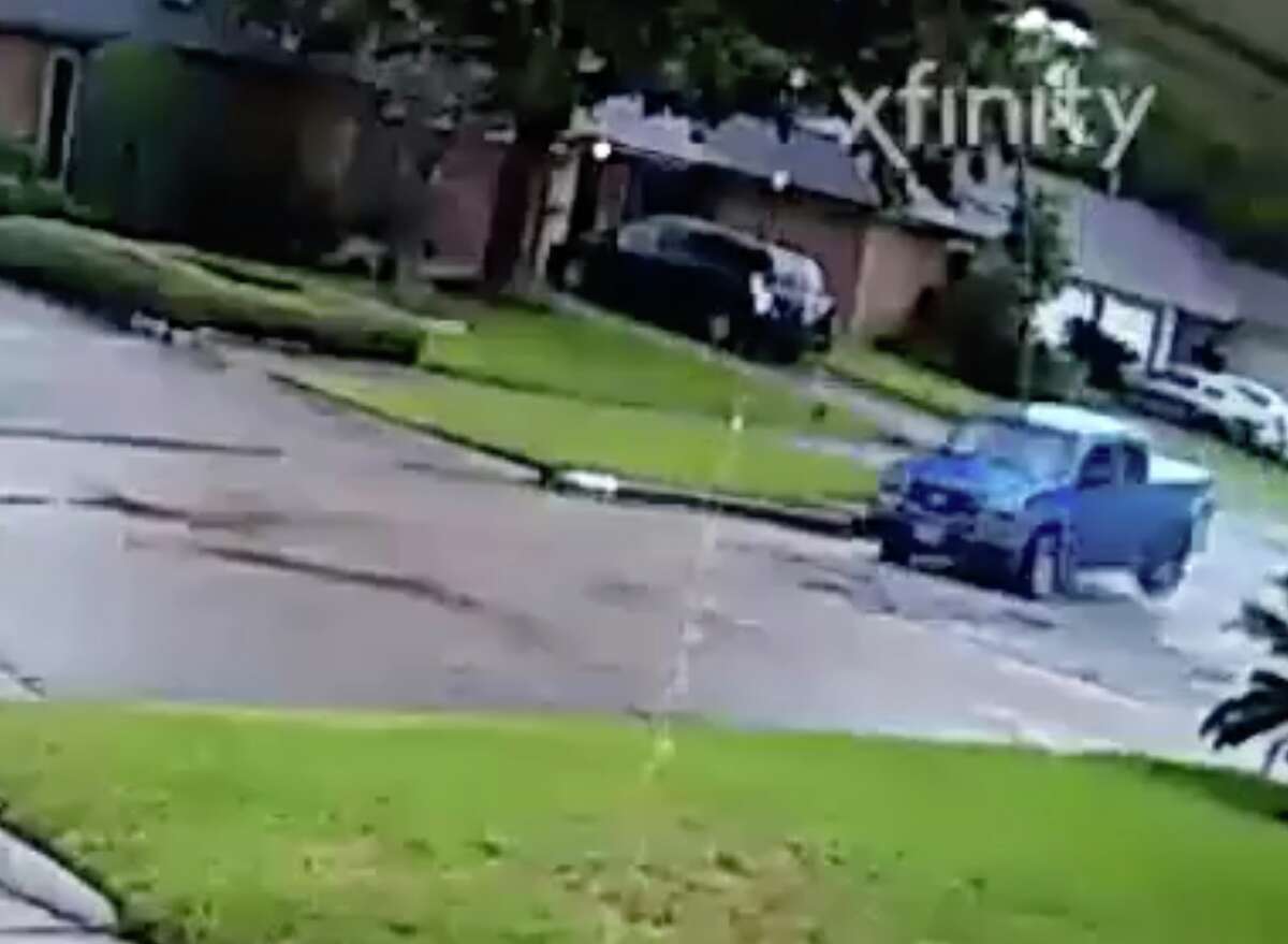 Caught On Camera Suspected Carjackers Crash Stolen Pickup In Southeast