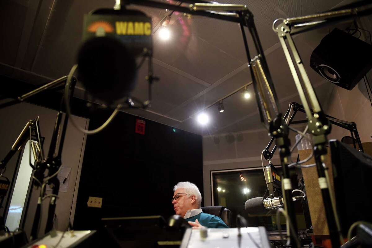 WAMC's 'unflappable' Brian Shields to retire after 3 decades