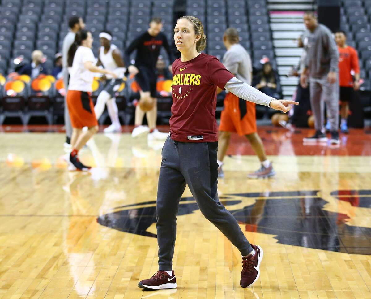 Lindsay Gottlieb left a life she loved at Cal. She and Cleveland ...