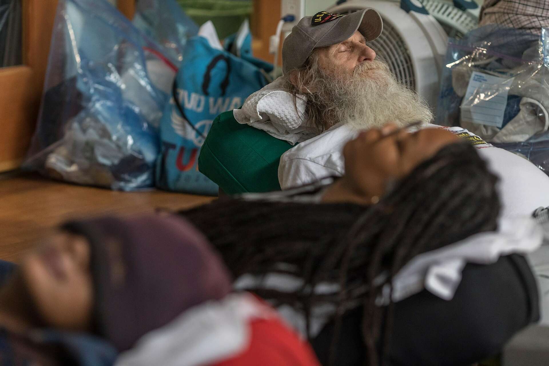 Yoga, meditation and quiet: Homeless people in the Tenderloin flock to ...