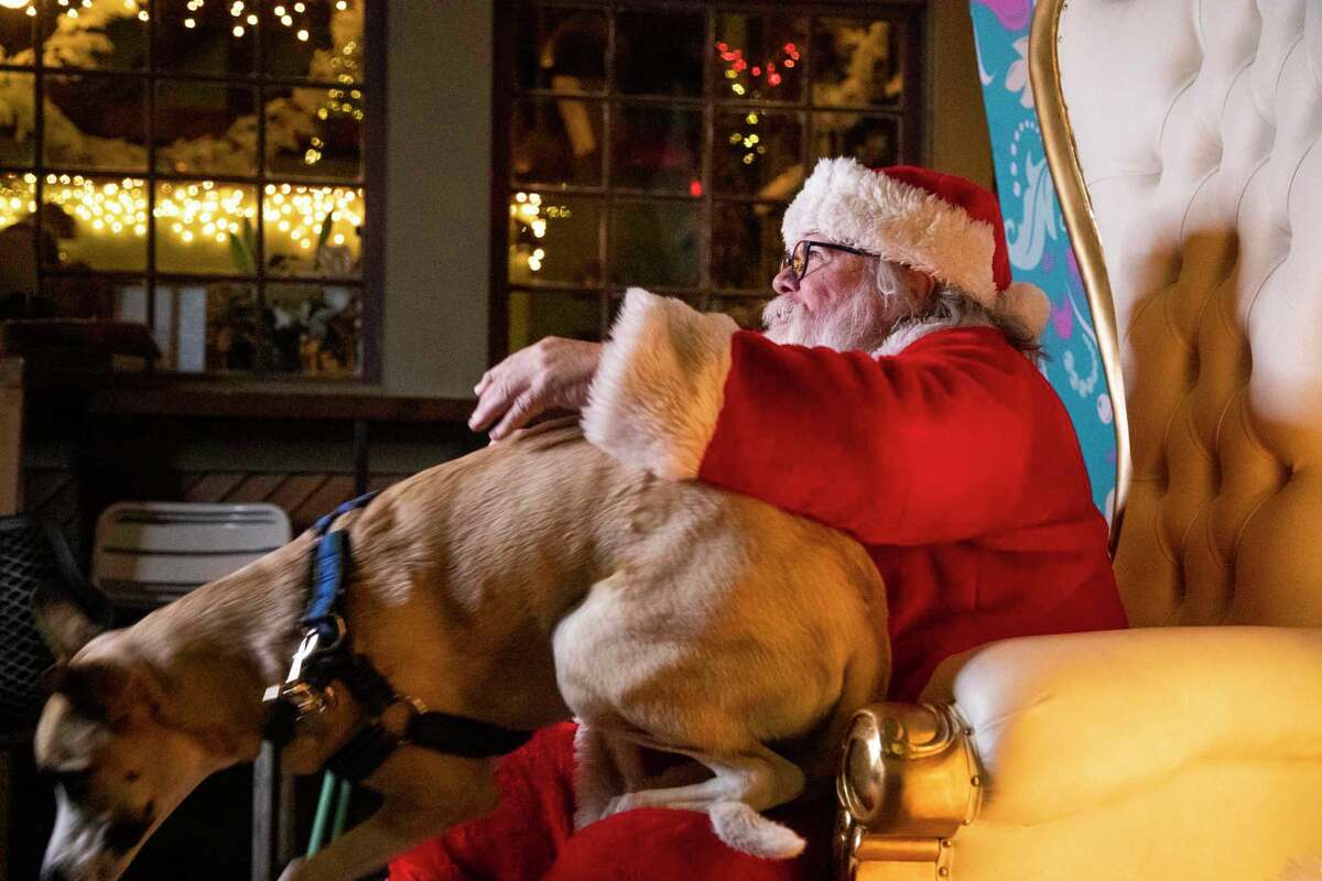 Distracted driving will get you a lump of coal from this Santa