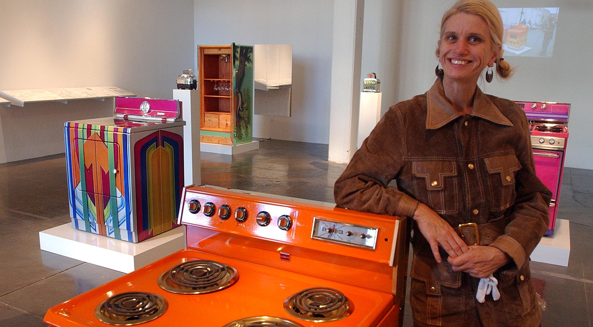 Katie Pell, a fiercely original San Antonio artist, dies at 54