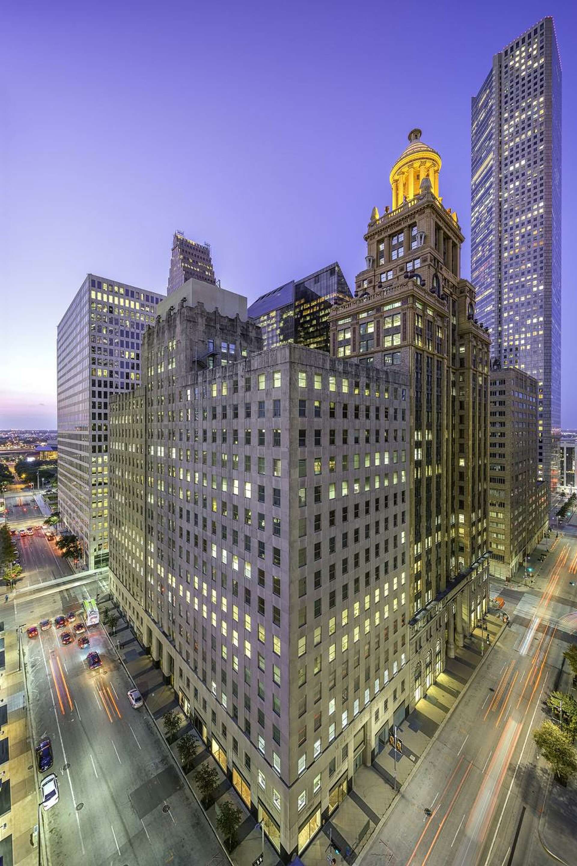 Houston's Esperson buildings sold off in foreclosure sale