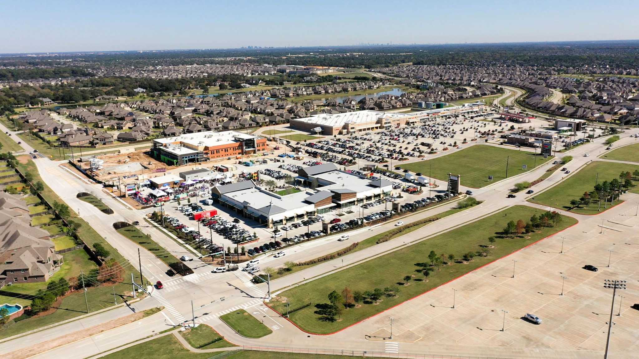Retail wrap: Katy retail center signs entertainment and dining tenants