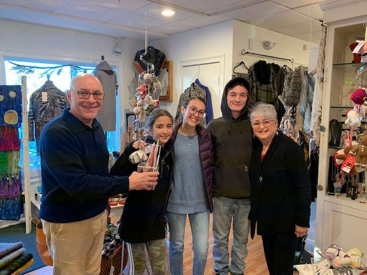 Copps Hill merchants celebrate ‘Holiday Countdown’ shopping day