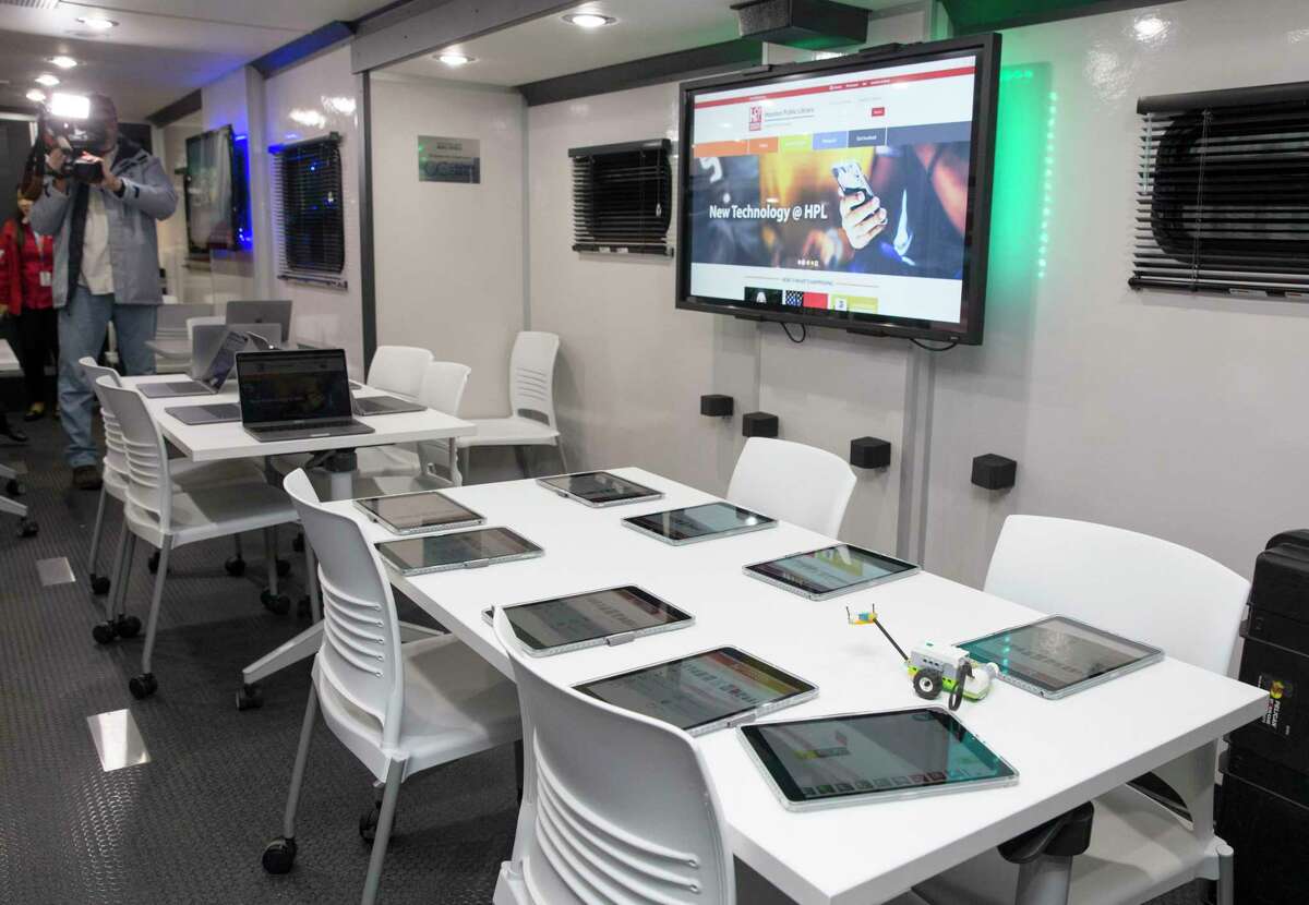 Houston Public Library launches a mobile technology lab