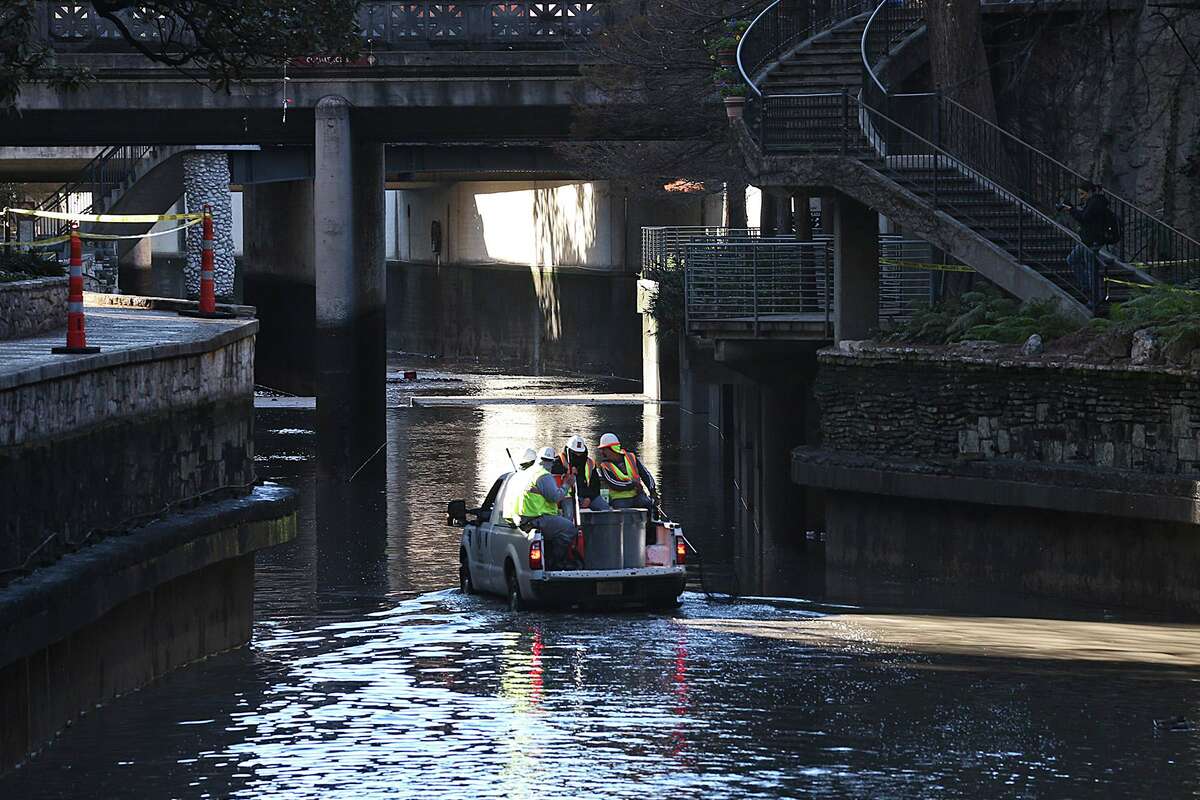 San Antonio to drain portion of River Walk, remove invasive species
