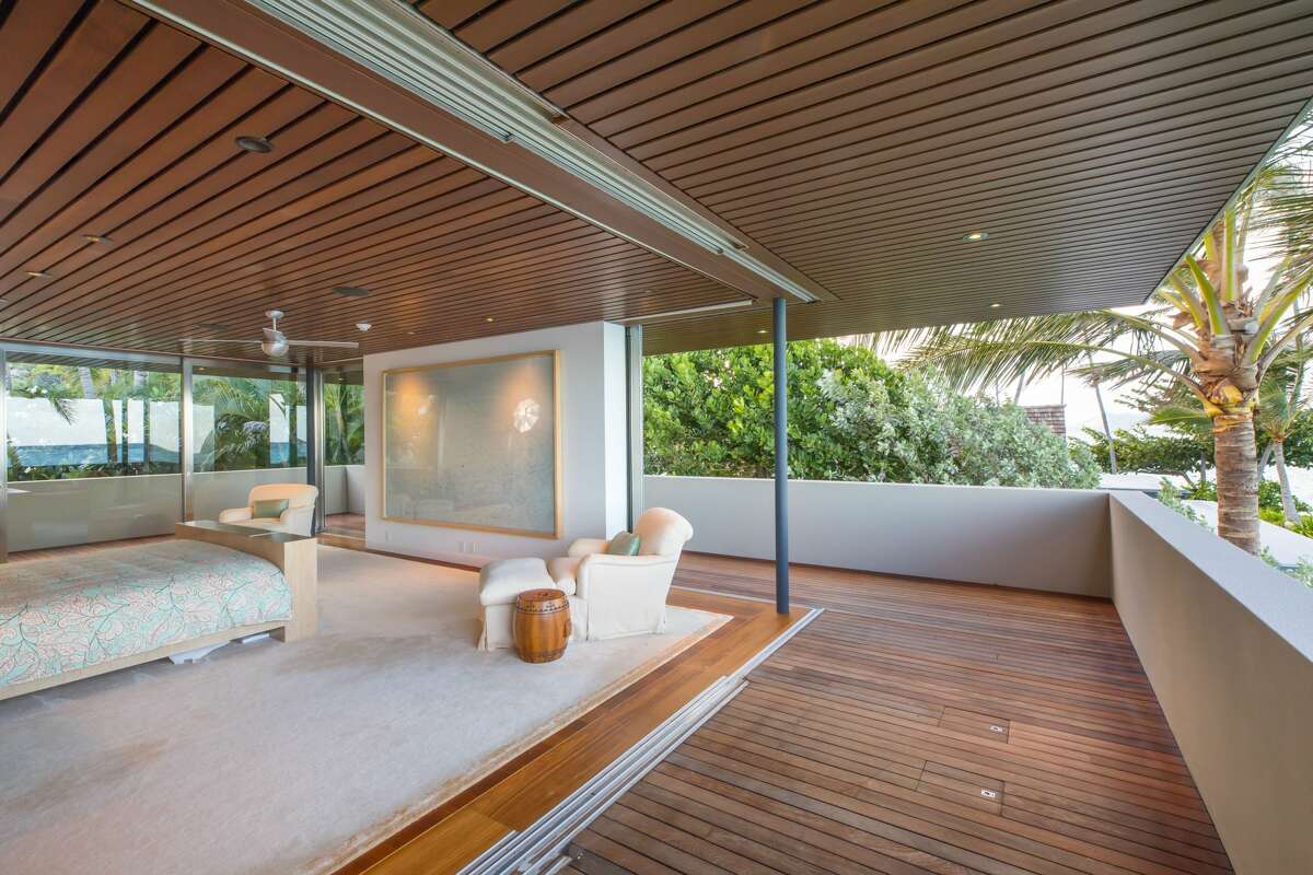 Local philanthropist selling award-winning Hawaii estate and art ...