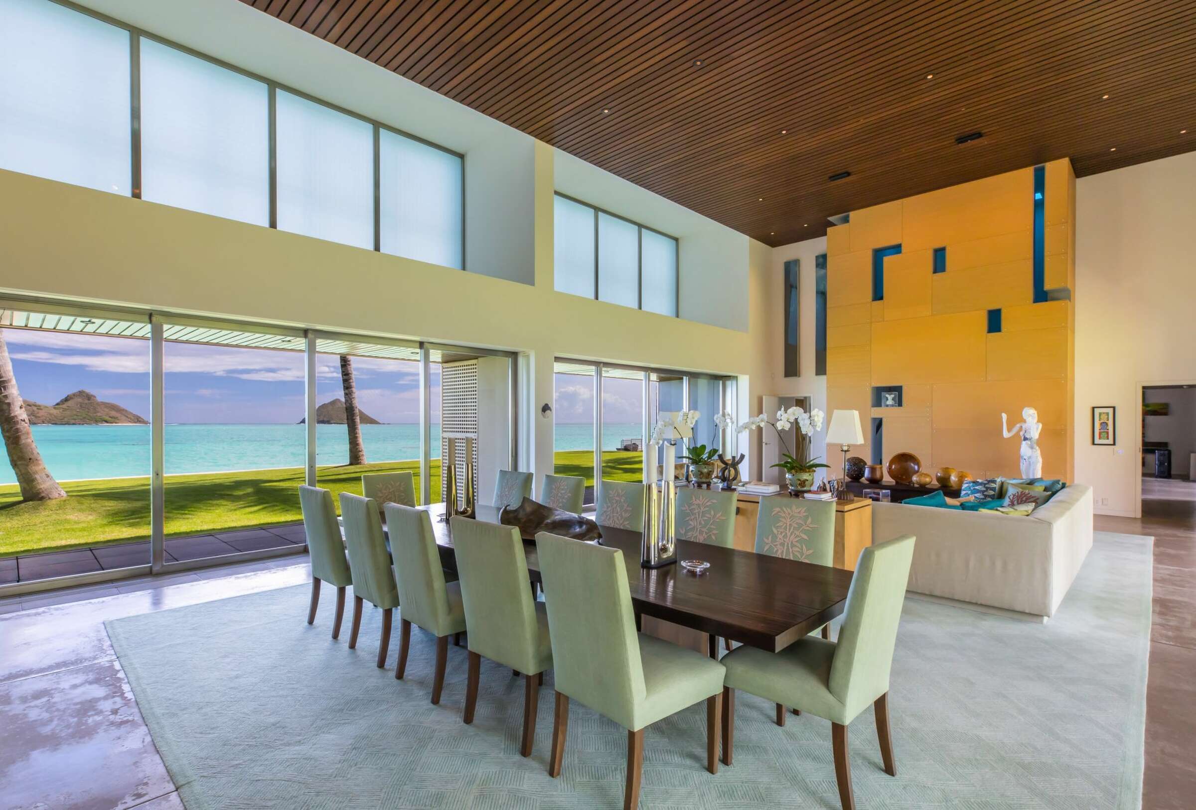 Local philanthropist selling award-winning Hawaii estate and art ...