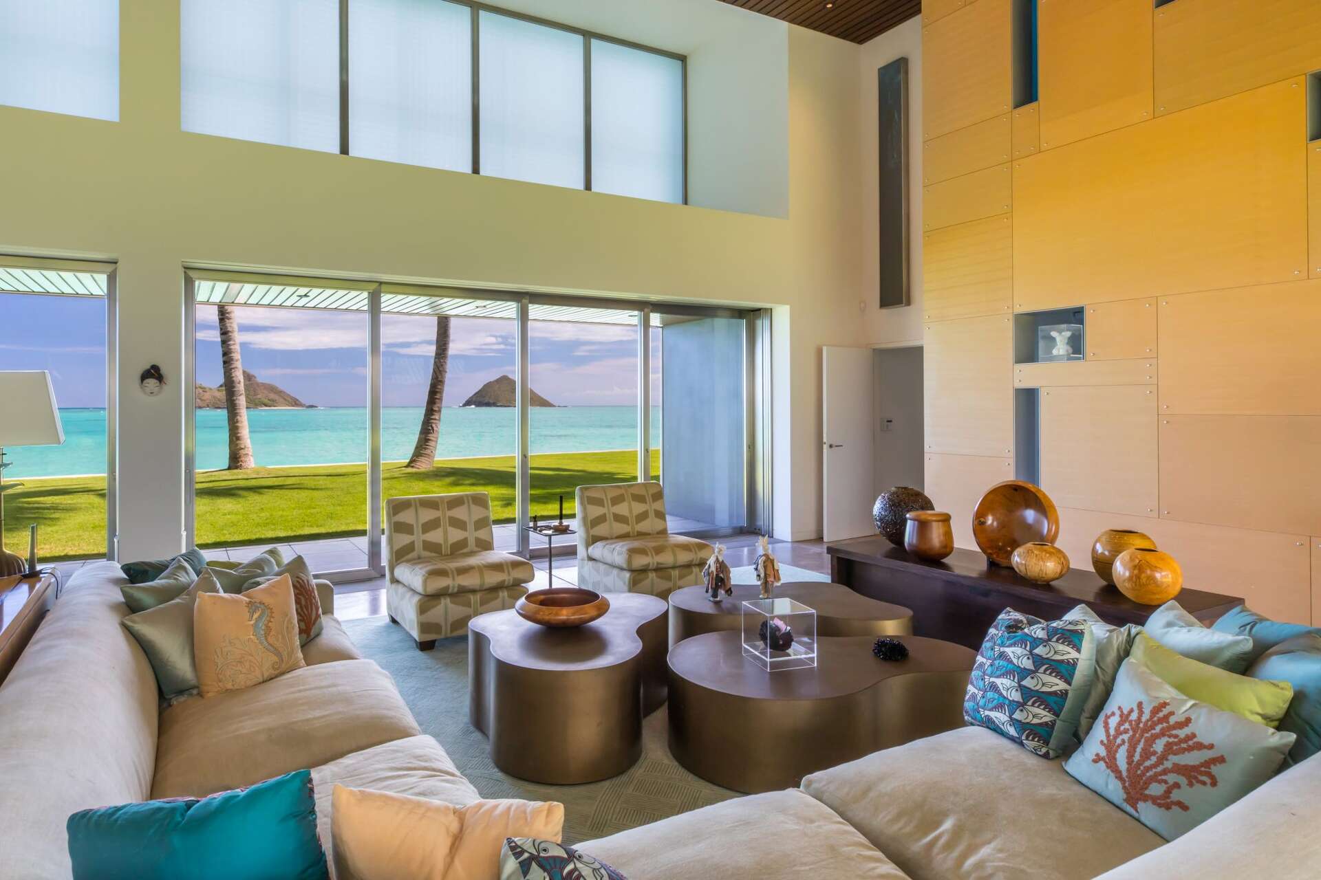 Local philanthropist selling award-winning Hawaii estate and art ...